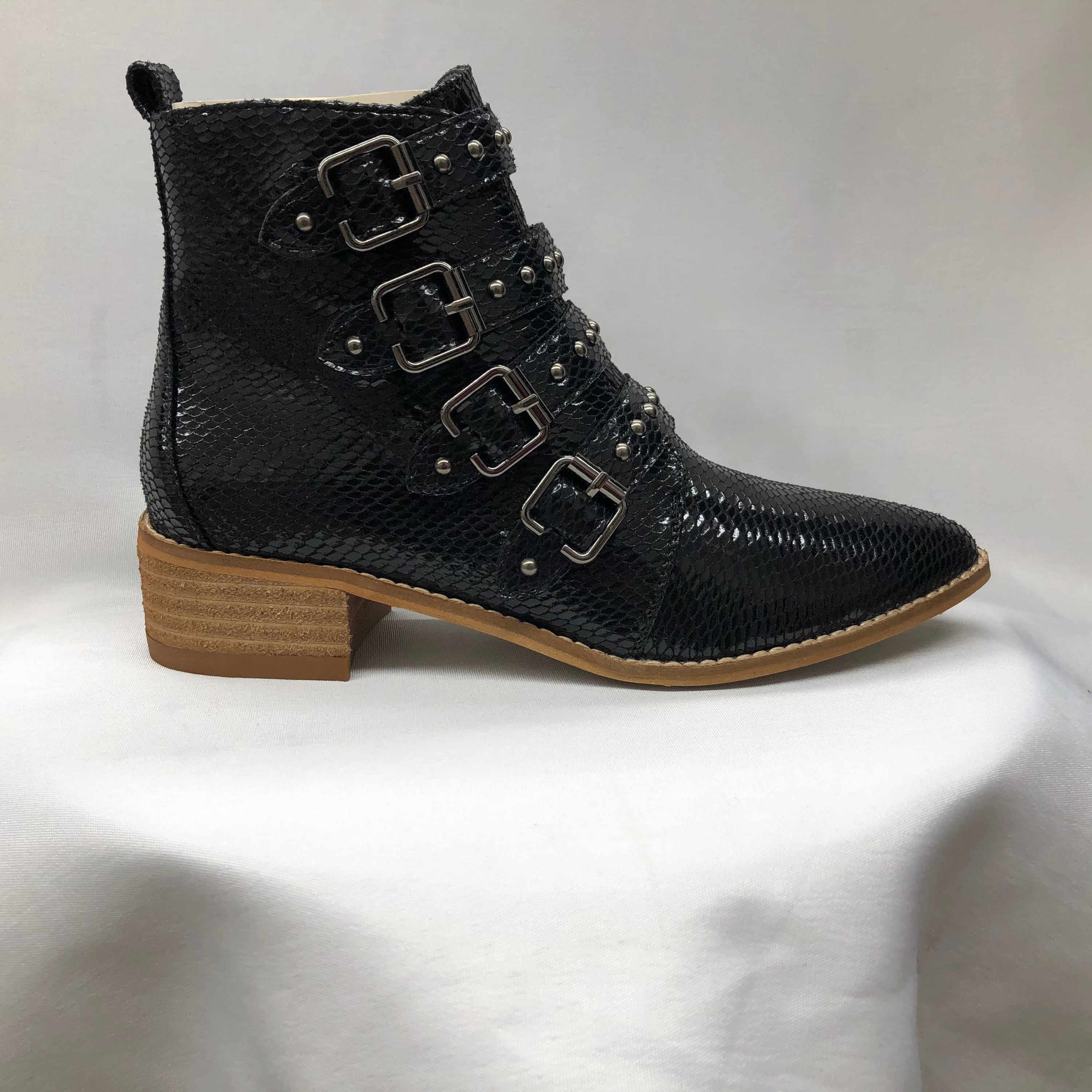 Women's clothing, tops, dresses, shoes, & acc. – FashionFunPop